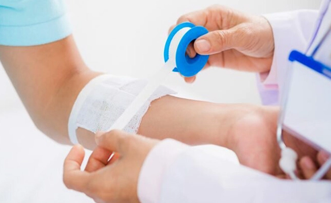 Custom Disposable Debridement Type Wound Dressing Pack Factory/Supplier ...